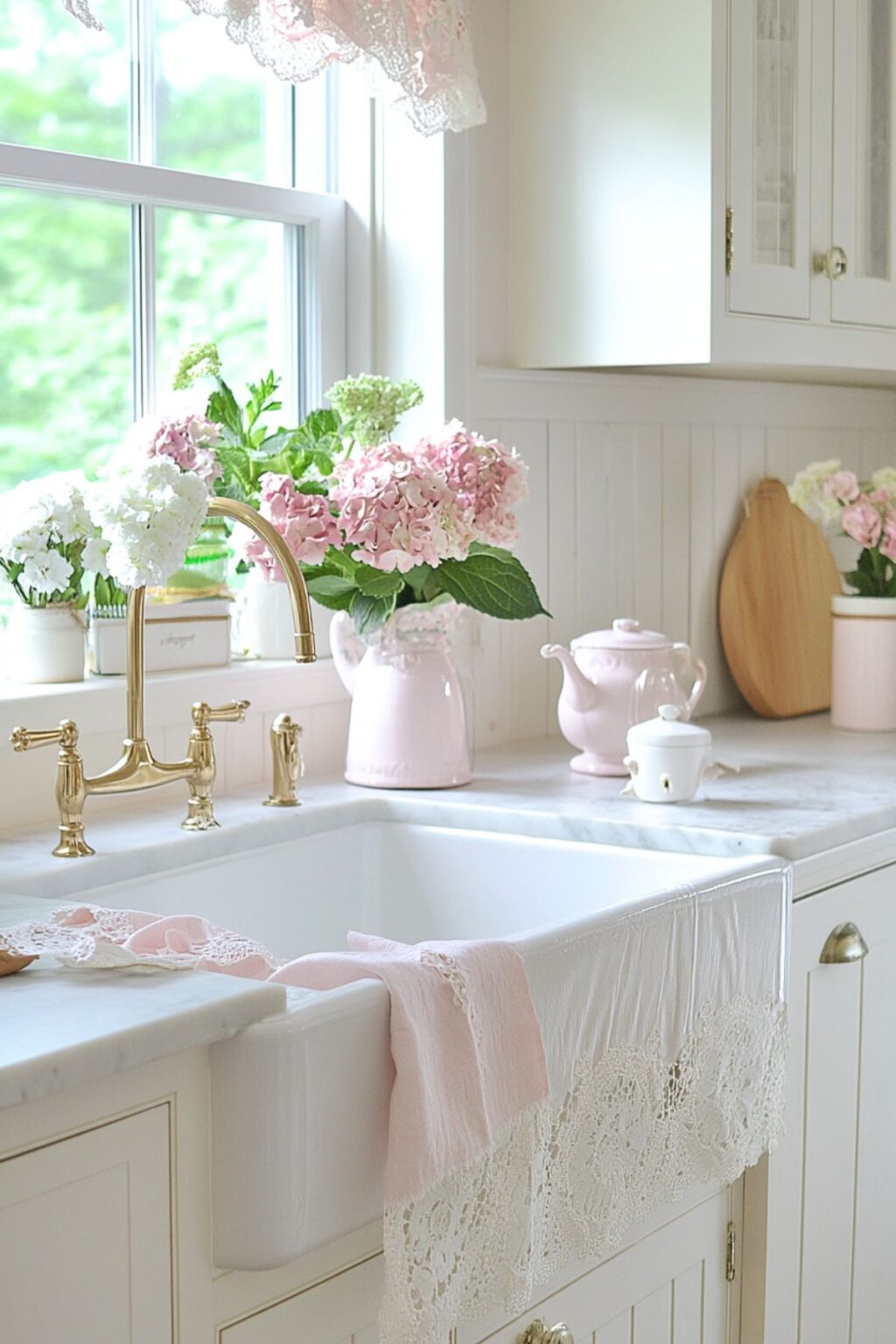 The Role of Lace and Linens in Grandmillennial Kitchens