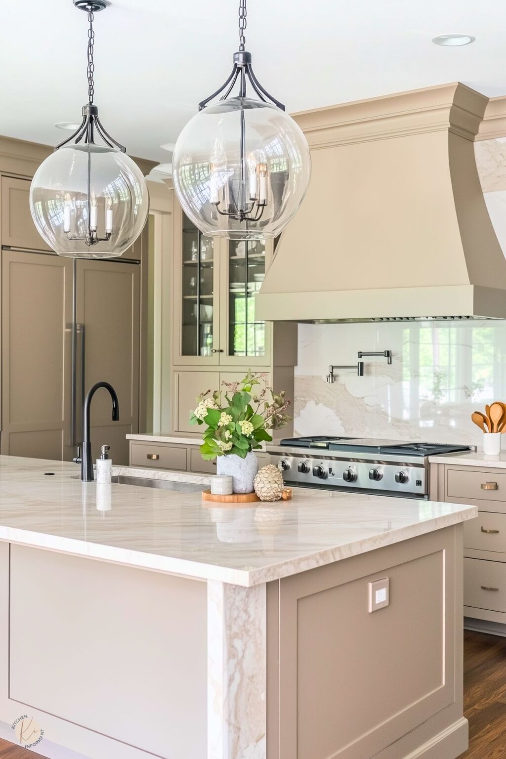 Warm Neutral Kitchen: Creating a Cozy and Inviting Space - Kitchen ...