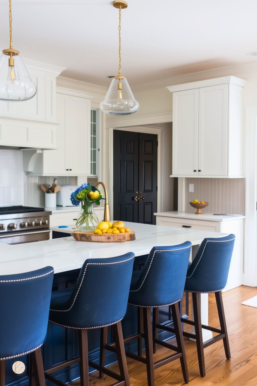 White Kitchens with a Pop of Color (Creative Ideas) - Kitchen Informant
